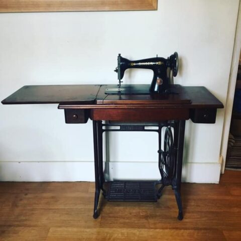 Singer 15CH Manual Machine | Archies Sewing Machine Services and Repairs